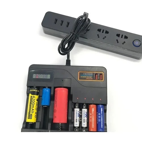 Multiple Slot Ac 220v Powered Lithium 18650 17700 26650 32650 Charger ...
